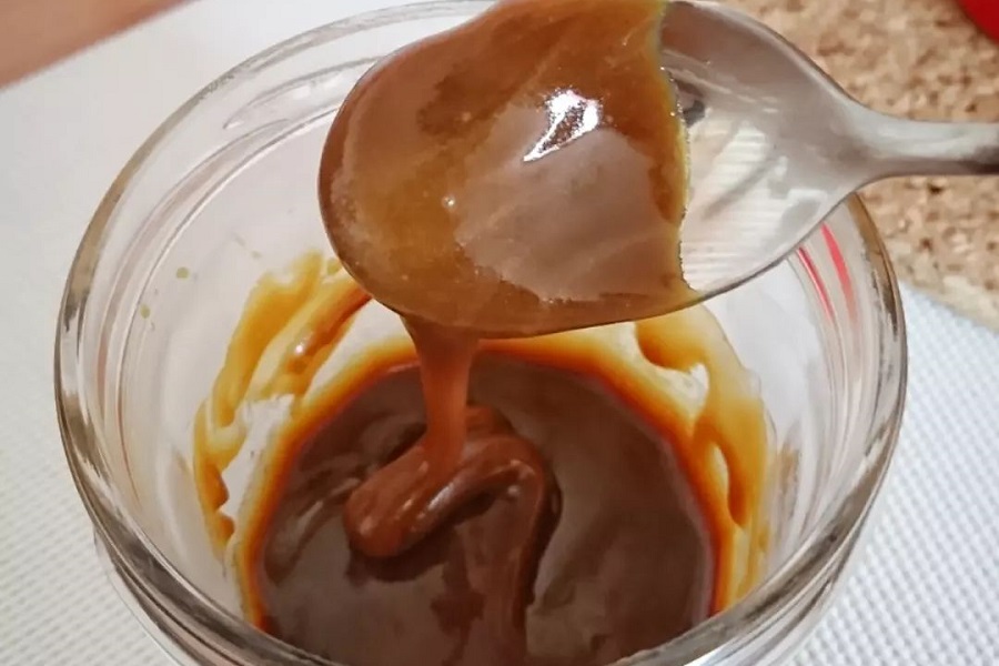 3 Cara Membuat Karamel Sederhana Beserta Tips Anti Gosongnya